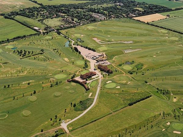 Langdon Hills Golf Club - TheSocialGolfer