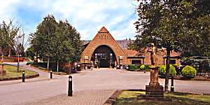 Essendon Country Club | Hertfordshire | Reviews, Scorecards, Green Fees ...