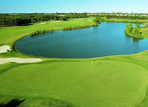 Lakelands Golf Course - TheSocialGolfer
